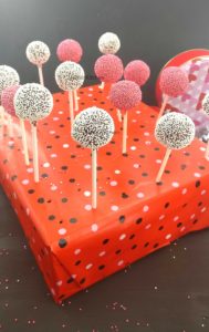 Perfect Cake Pops with DIY Cake Pop Holder - Nitha Kitchen